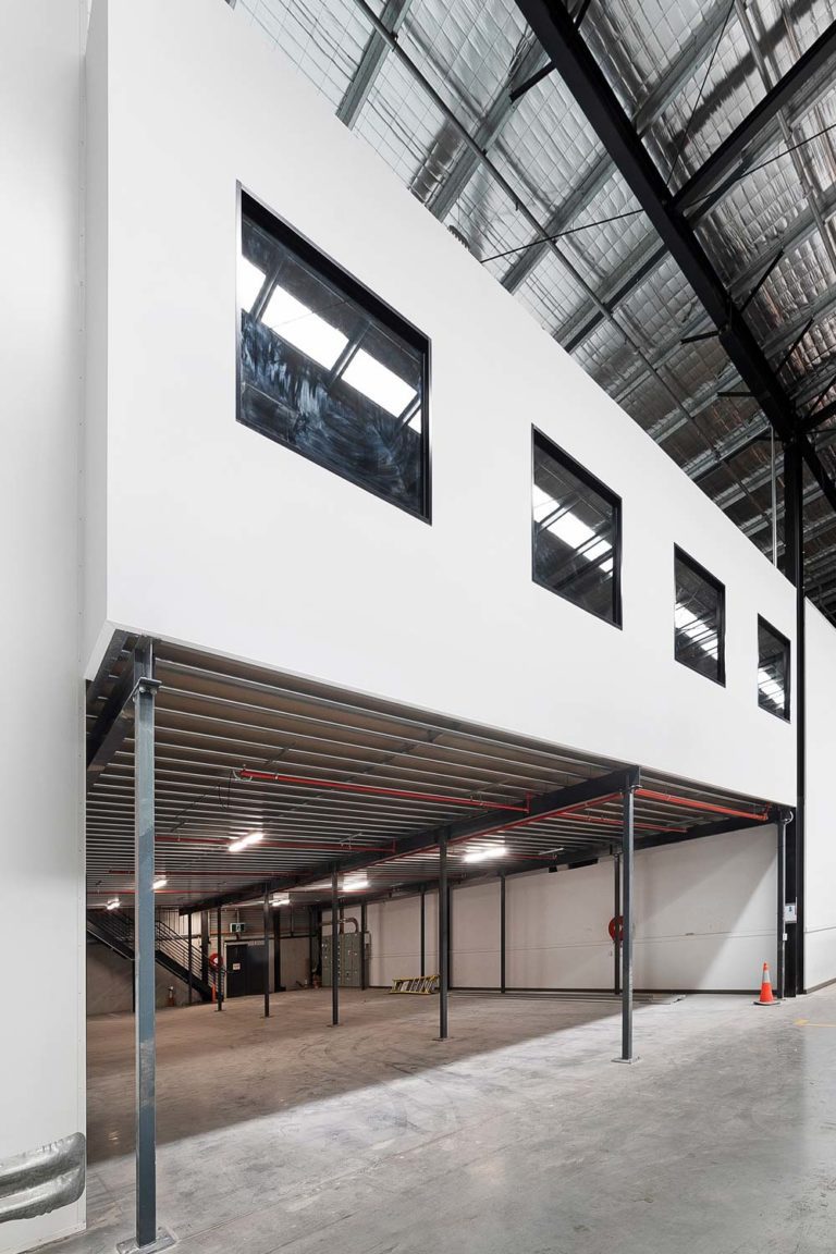 Raised Storage Areas | Mezzanine Office | Dynamic Warehouse